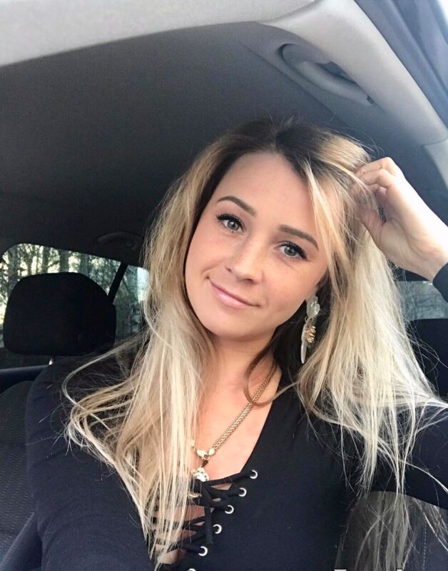 Theinstantcatcher@gmail.com | Polina | 1 signalement | 2 commentaires