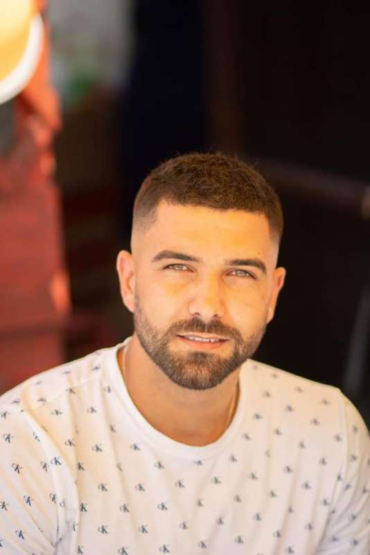 M.pidounel15@gmail.com | 07 56 83 74 42 | Raphael Marin Burcea | 1 ...